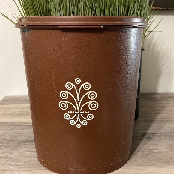 Tupperware | Kitchen | Vintage Tupperware Brown Canister | Poshmark